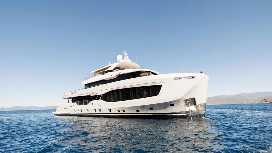 Mitan yacht (Numarine, 39.42m, 2025)